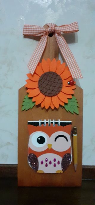 tagliere con blocchonotes 