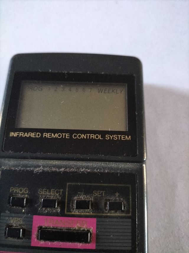 Amstrad mando para video vhs doble deck de segunda mano por 4 EUR en ...