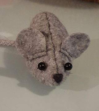 Topolino per gatti fatto a mano 