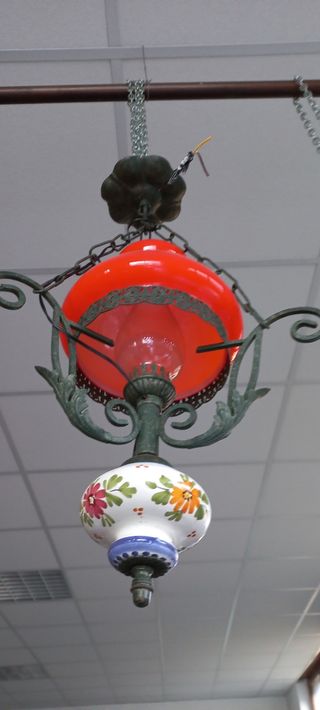 bel lampadario in ceramica e ferro battuto euro 20