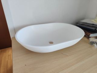 Lavabo appoggio in Corian©