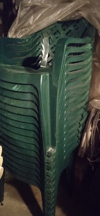 poltroncine da giardino in materiale plastico