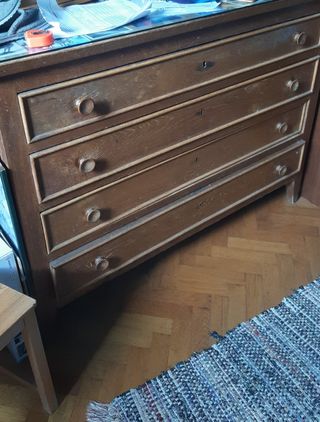 cassettone vintage in noce