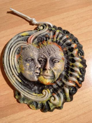 Oggetto pietra lavica dell'Etna - Sole e  Luna