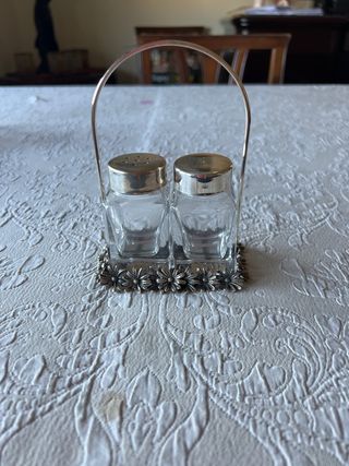 Sale e pepe Raspini. Argento