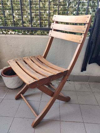 sedia triconfort in legno