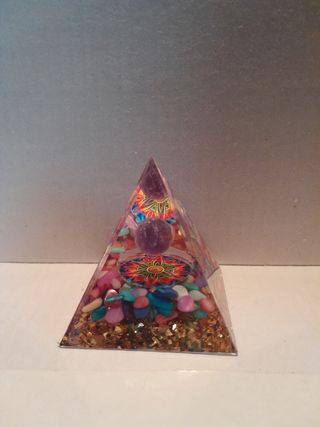 Piramide Orgonite 5 cm x 5 cm