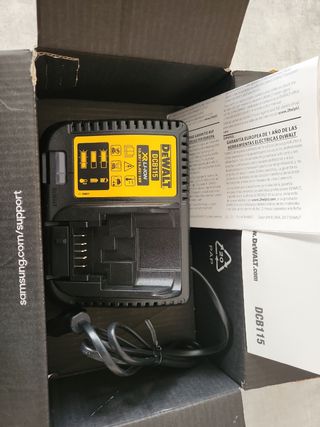 caricabatterie per batterie DeWalt