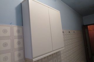 n. 2 pensili per bagno