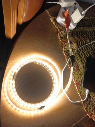 LED Gialli 2.10 metri per tv