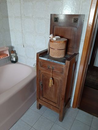 mobili e specchi