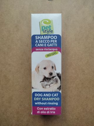 Shampoo a secco per cani e gatti