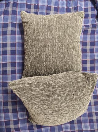 Cuscini per divano grigi 