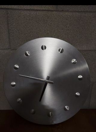 orologio in alluminio satinato, ottime condizioni 