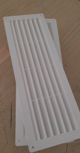 2 pezzi Griglia di ventilazione plastica cm 7x22