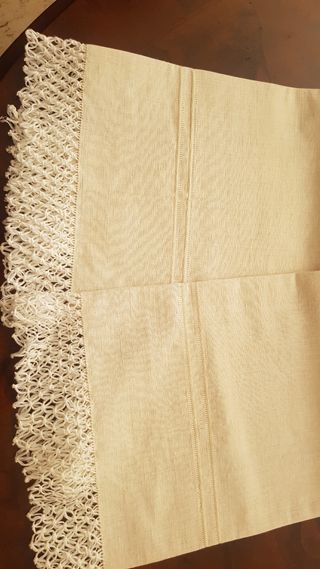 asciugamano beige con frange 