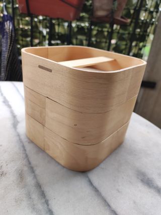 cesto in legno sushi a 3 scomparti