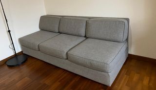 Divano con rivestimento antimacchia