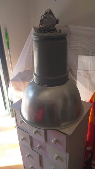 lampada in alluminio 