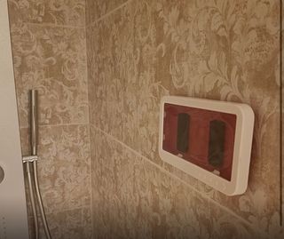 Custodia per telefono doccia