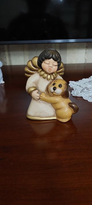 Statuina angelo cin cane THUN