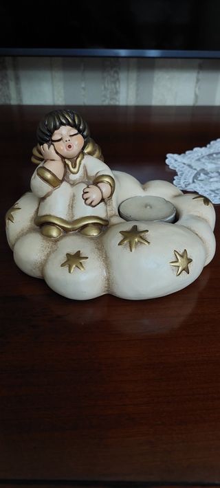 Statuina angelo con candela THUN