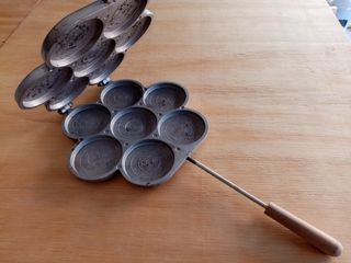 Tigelliera di ghisa 7 posti