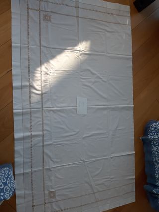 Telo tavola ricamato, 195cmx112cm 