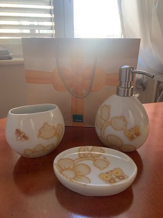 Set bagno Thun dispenser portasapone portaspazz.