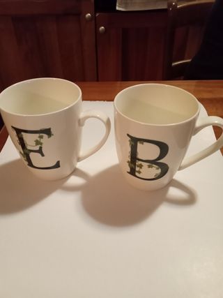 Coppia tazze mug con iniziali E e  B