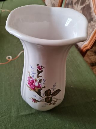 vaso ceramica dipinto con fiori