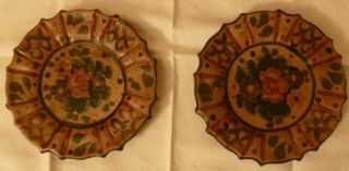 Coppia di piatti ornamentali 
