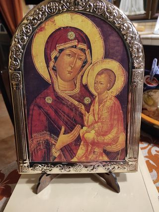 cornice raffigurante Madonna con bambino