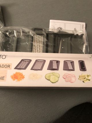 Grattugia mandolina multifunzione