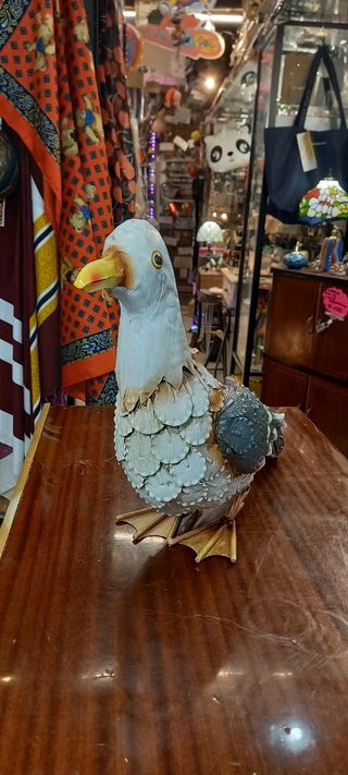 Gabbiano in ferro battuto a pollaiato