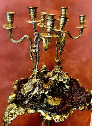 Antica coppia di candelabri in ottone a 4 fiamme 