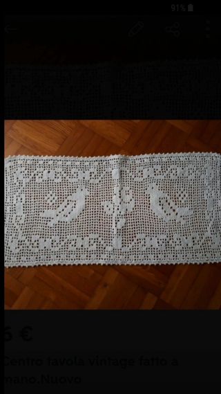 Centro tavola vintage fatto a mano cm.51x26. Nuovo