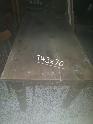 tavolo vintage ritiro a Gaggiano 