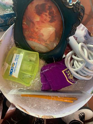 Scatola tonda regalo con disegni funghi 