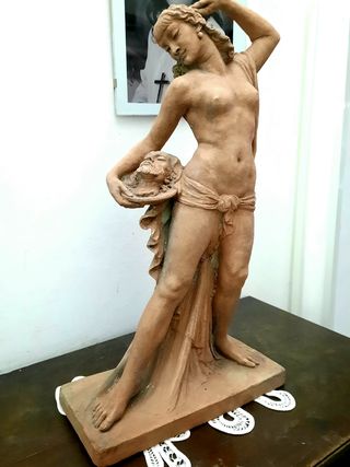 statua di terracotta vintage
