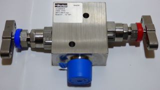 Valvola Parker HLS28M8F4F A1 1/2" NPT M/F