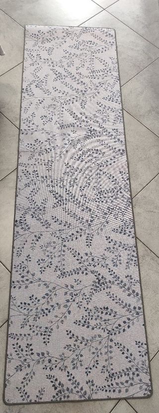 Tappeto floreale da cucina a fondo grigio