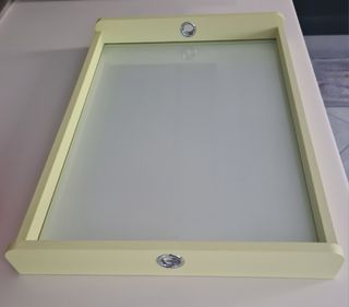 Vassoio in legno e vetro