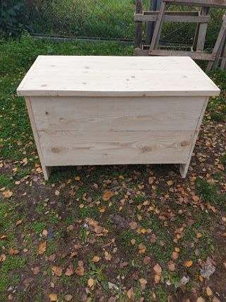 cassapanca in legno fatta a mano