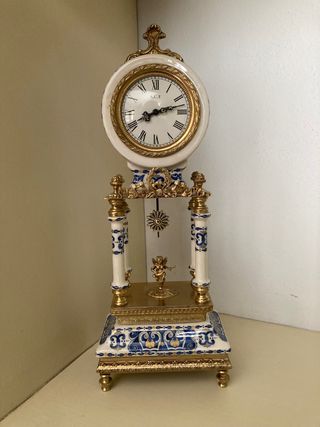 orologio con pendolo vintage