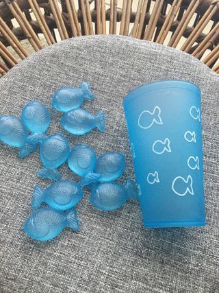 Bicchiere con ghiacciolini