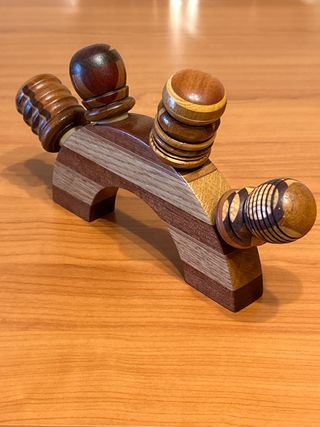 Portatappi in vero legno, fatto a mano 