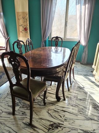 Tavolo chippendale con 8 sedie 