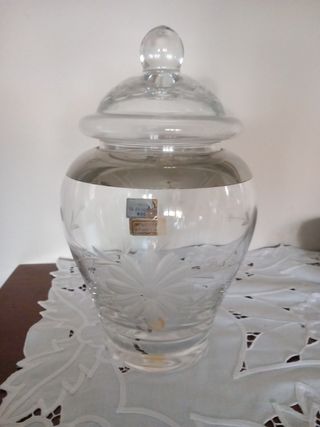 vaso con coperchio cristallo e argento