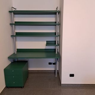 SCRIVANIA WORK STATION CON CASSETTIERA